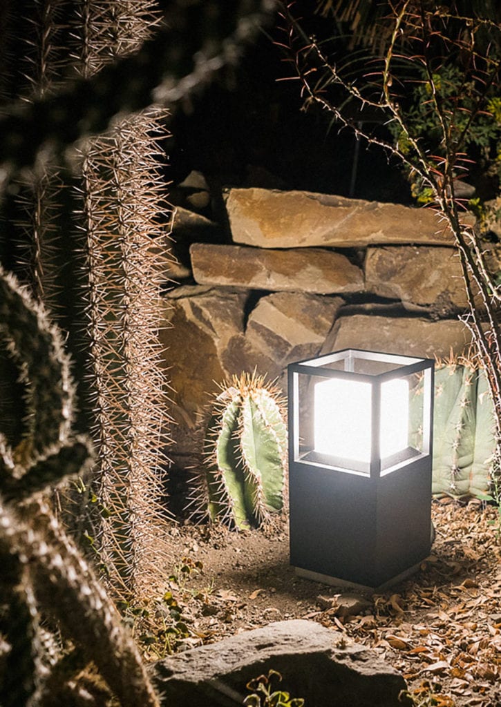 Montur S P - Plug Lighting