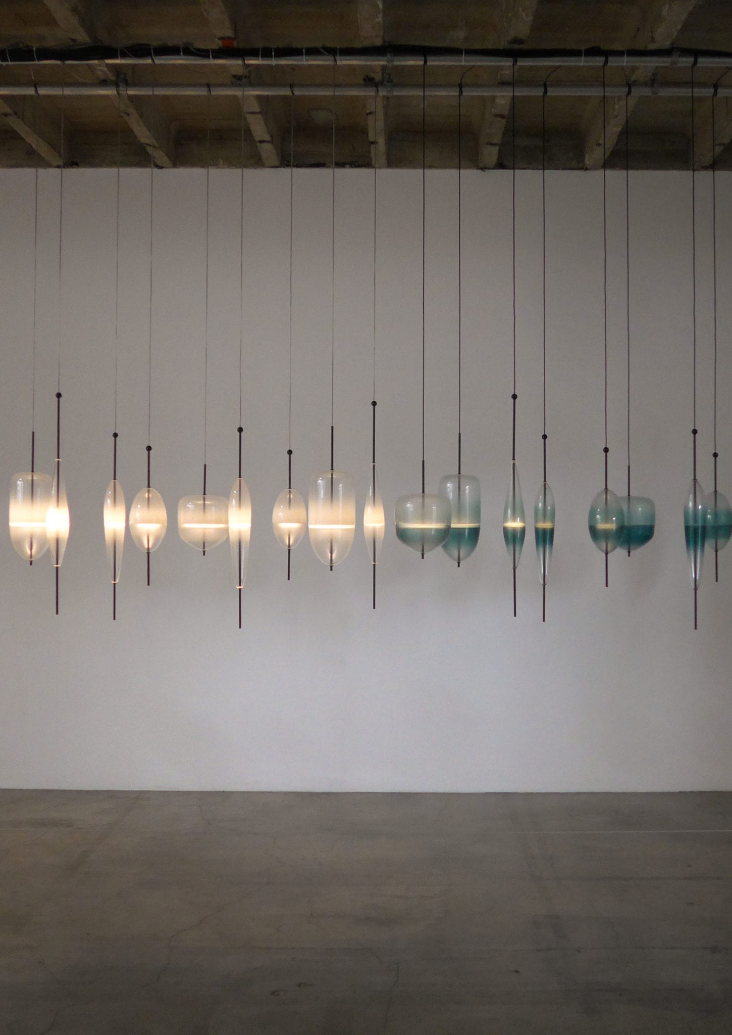 Flow (T) - Plug Lighting